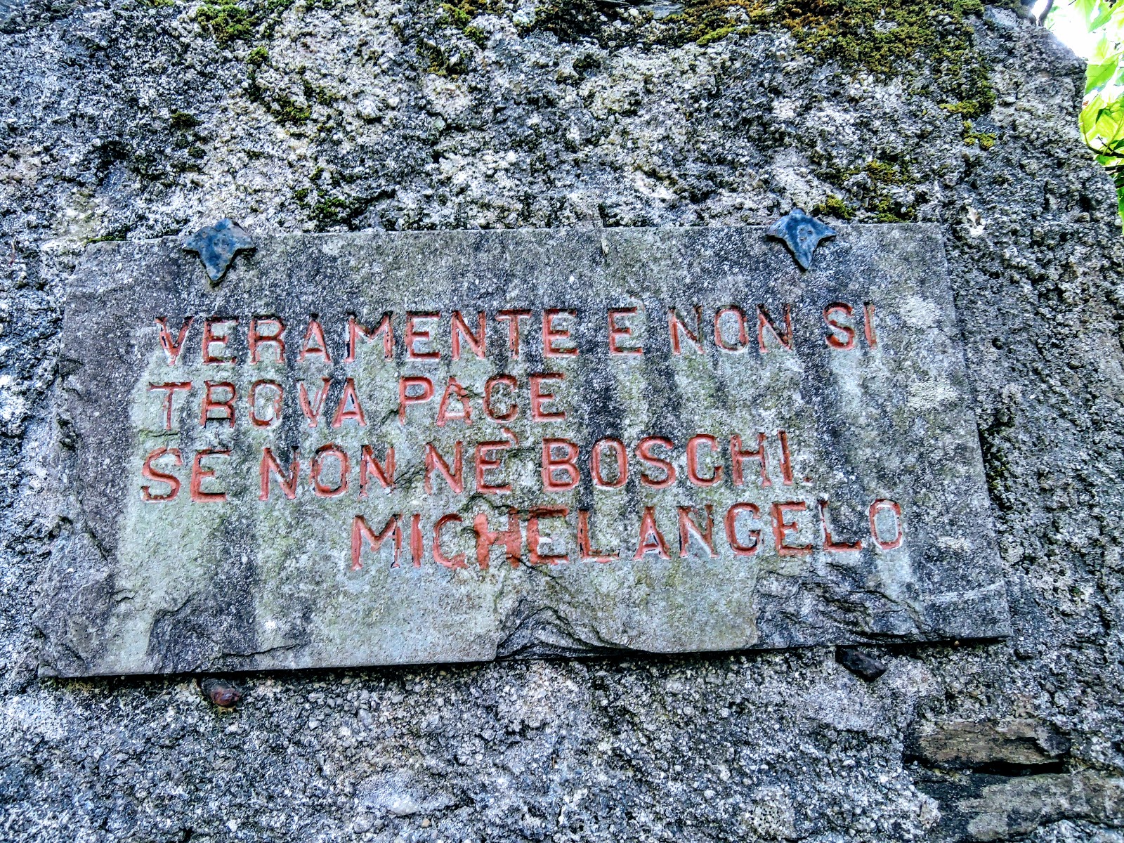 Piccoli Sentieri: Monte Forato, quando la Natura dà spettacolo.