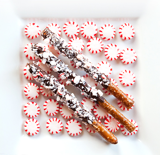Try Me Tonight: Peanut Butter & Chocolate Dipped Pretzels