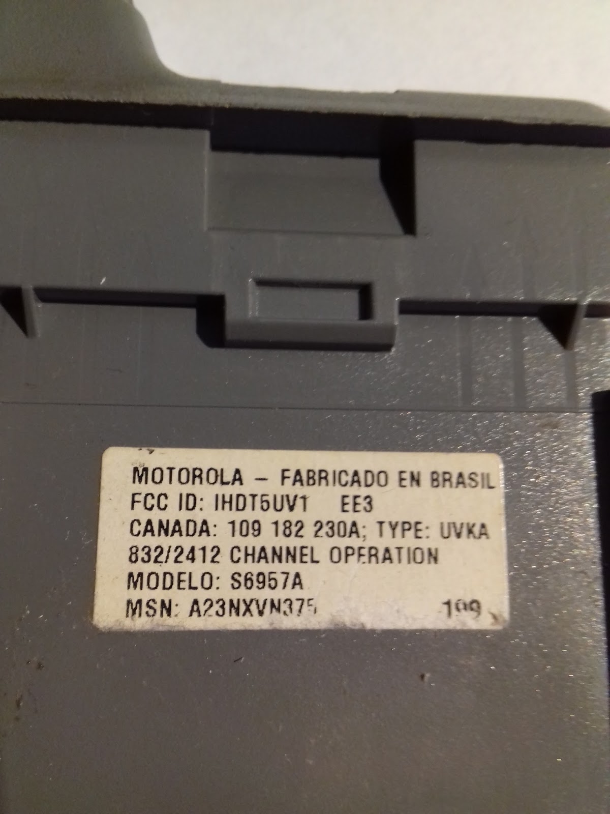What's Inside a Motorola TeleTAC from 1995 - Motorola Lovers