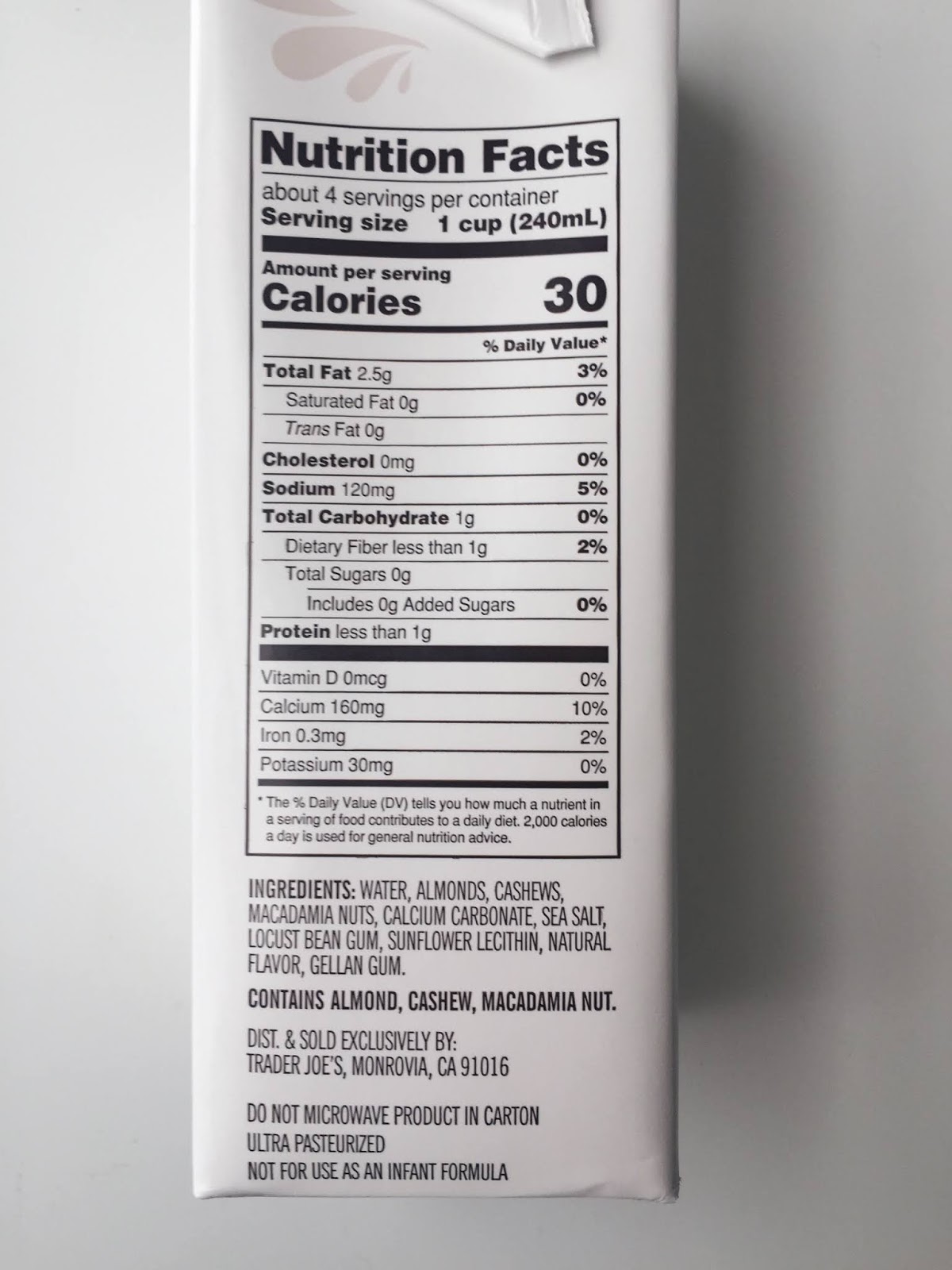 Trader Joe's Unsweetened Almond, Cashew & Macadamia Nut Beverage