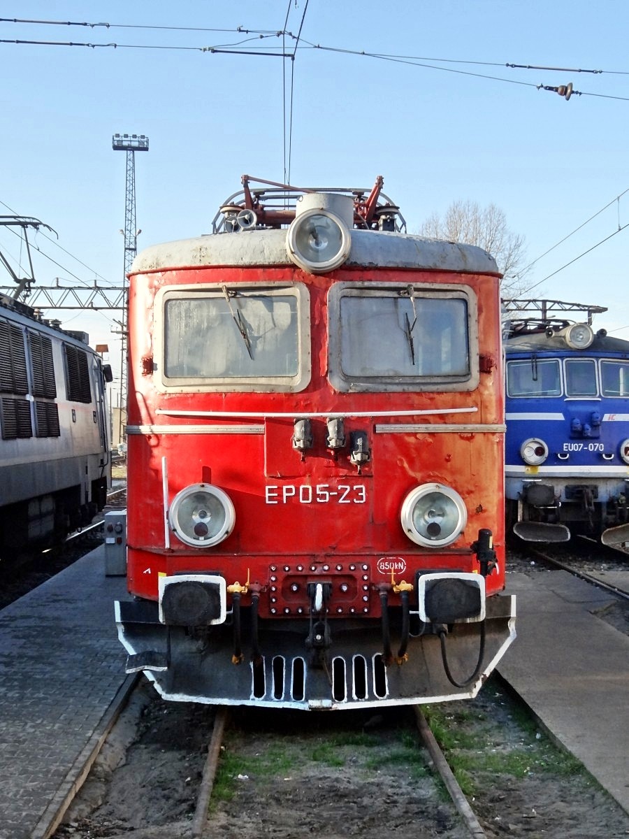 EP05-23. PKP Intercity nie ma pomysłu co zrobić z Cześkiem? | Torowy