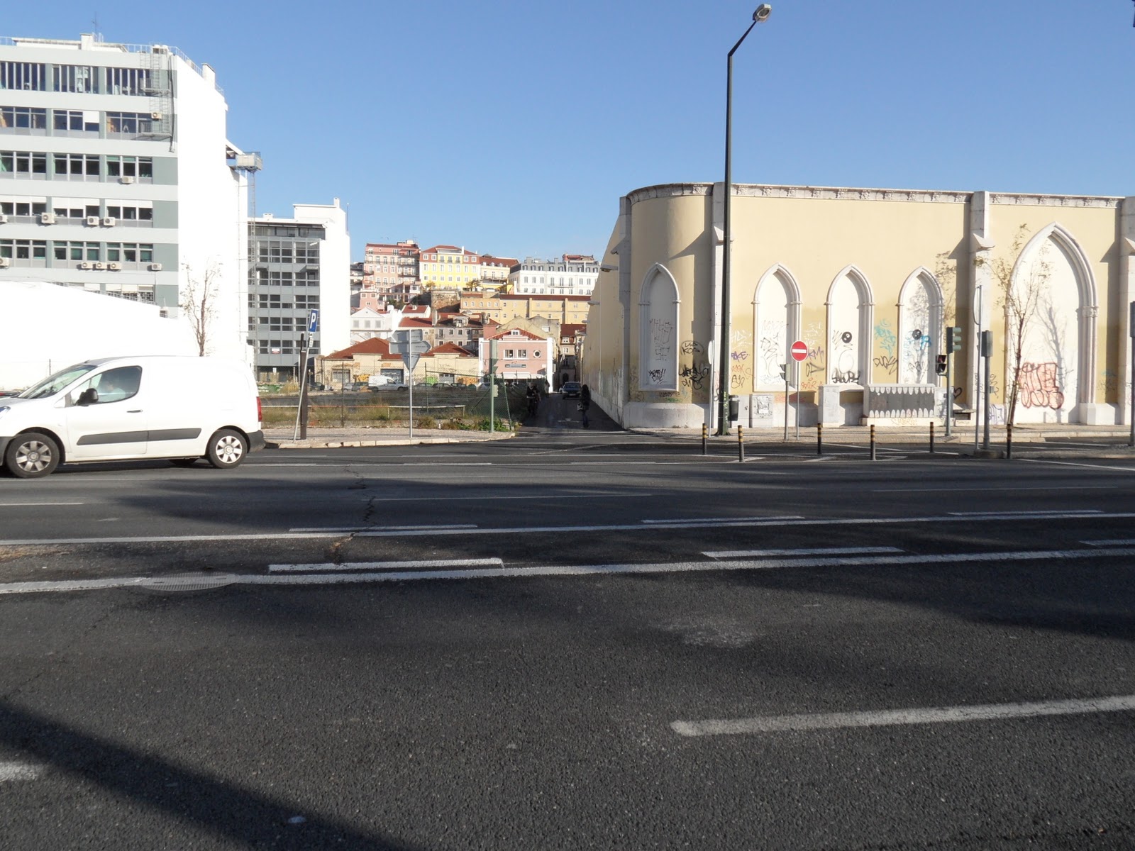 Novos espaços públicos para Lisboa: ATRAVESSAMENTO PEDONAL 24Julho (2 ...