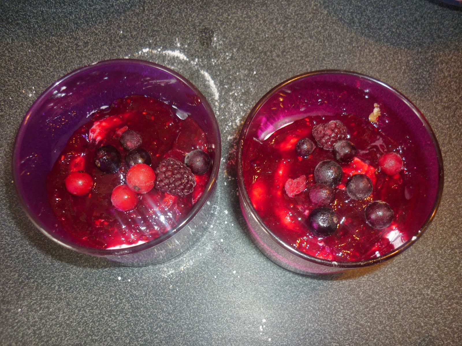 La cuisine de Mimi: Verrines de tiramisu sans oeufs aux fruits rouges