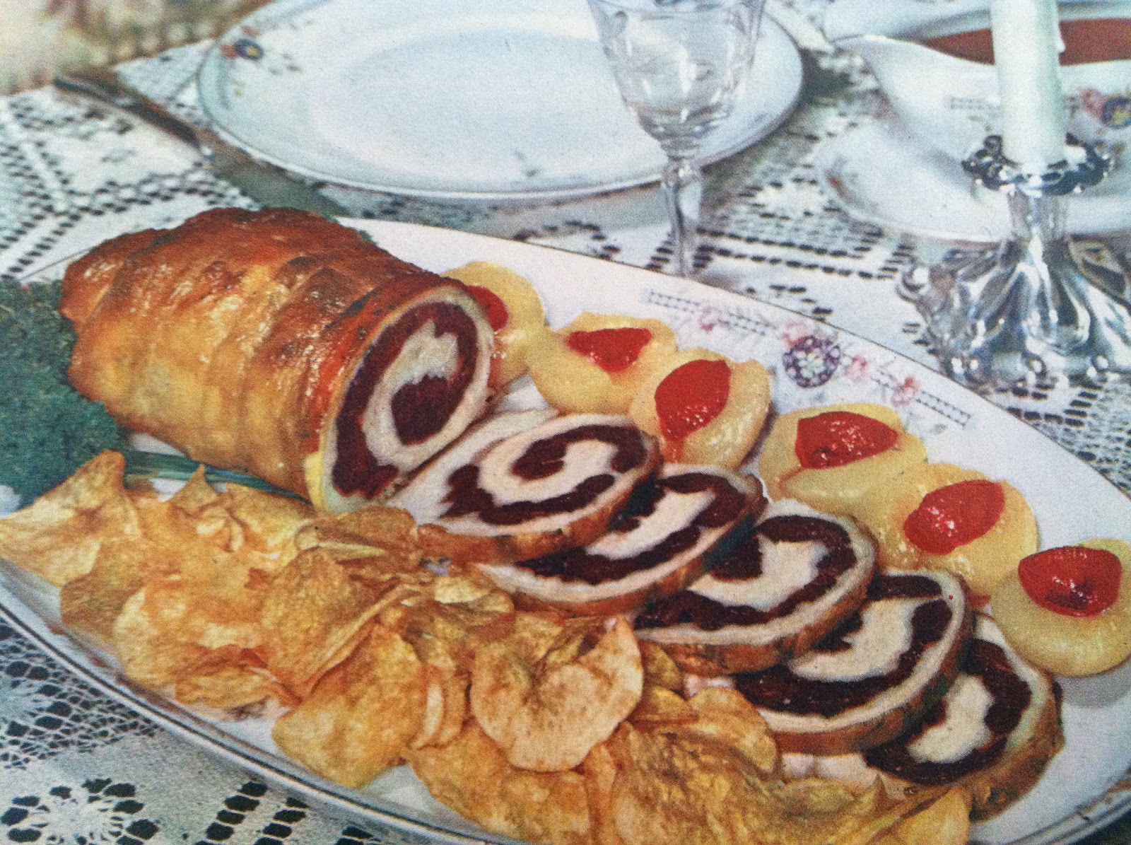 Spise Med Mormor: Gammeldags rullesteg med æbler og blommer