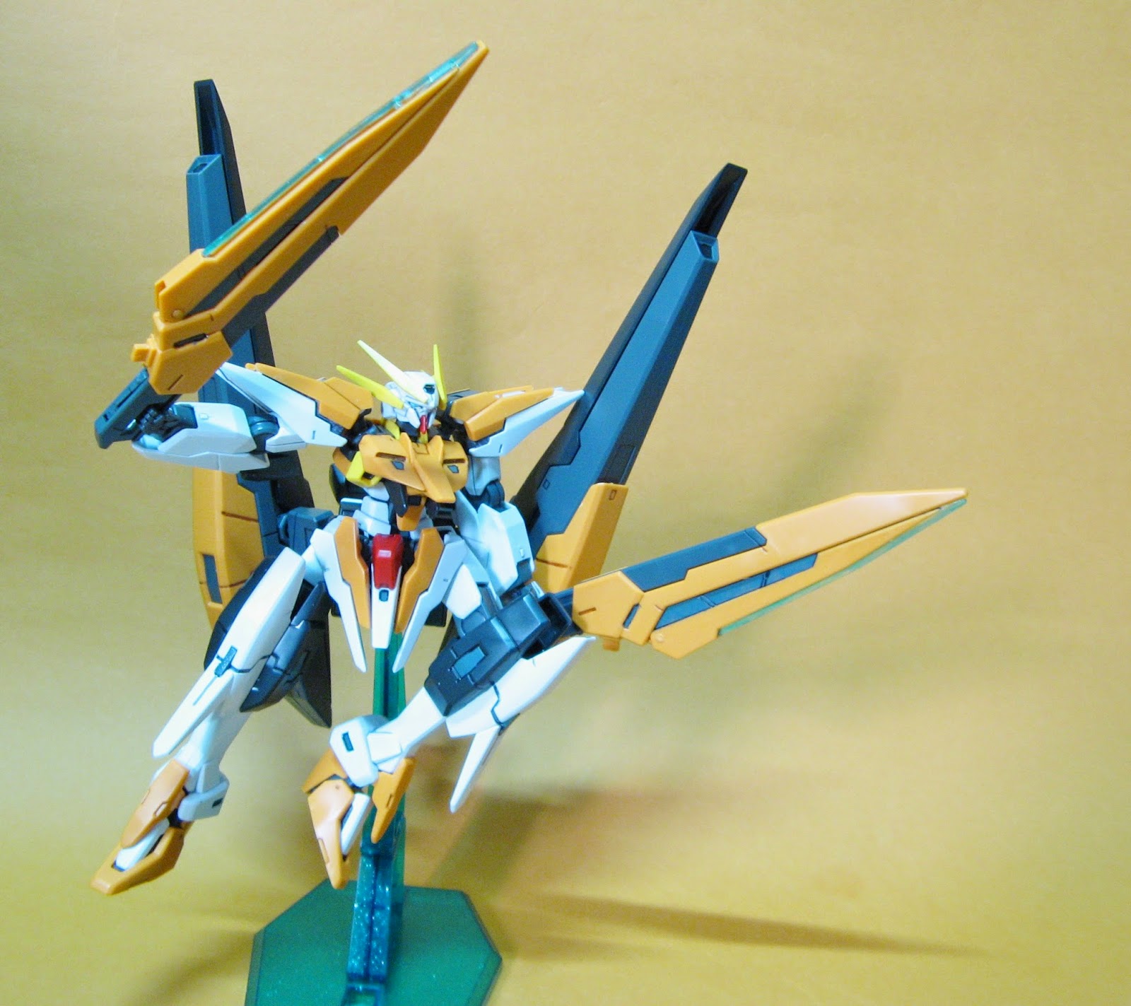 Gundam 00 Awakening of the Trailblazer HG GN-011 GUNDAM HARUTE高達哈魯托(妖天使高達)