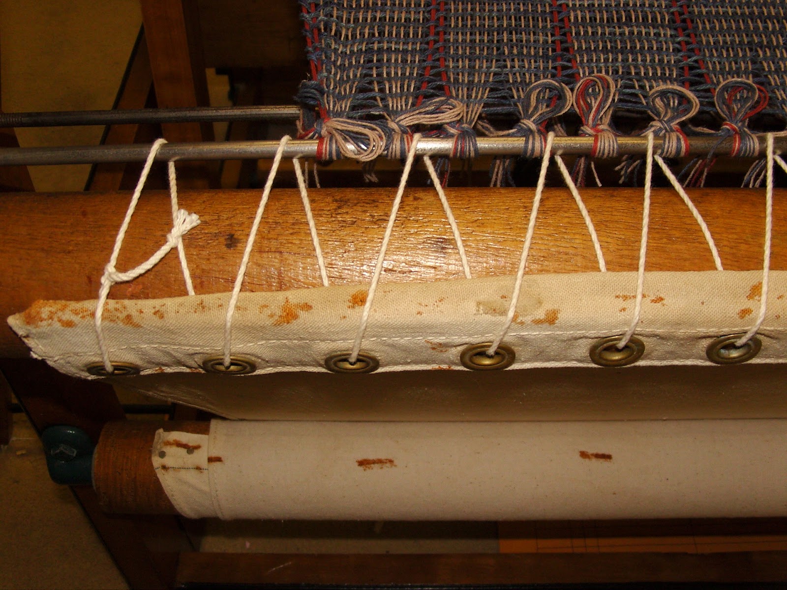 Daisy Hill Weaving Studio: Weaver's Delight and Tying on to the Apron