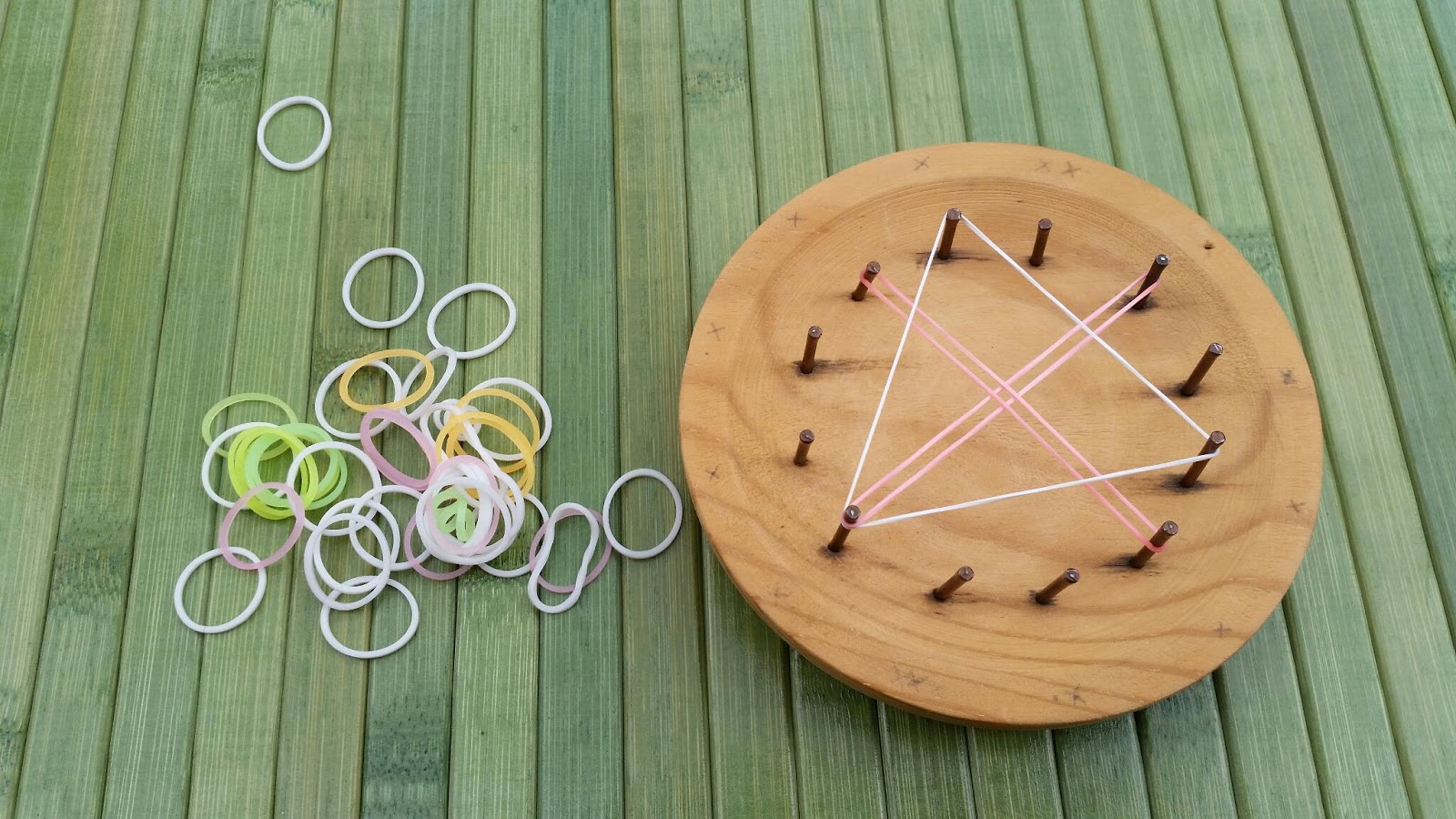 Criar, amar, vivir: Geoplanos muy sencillos