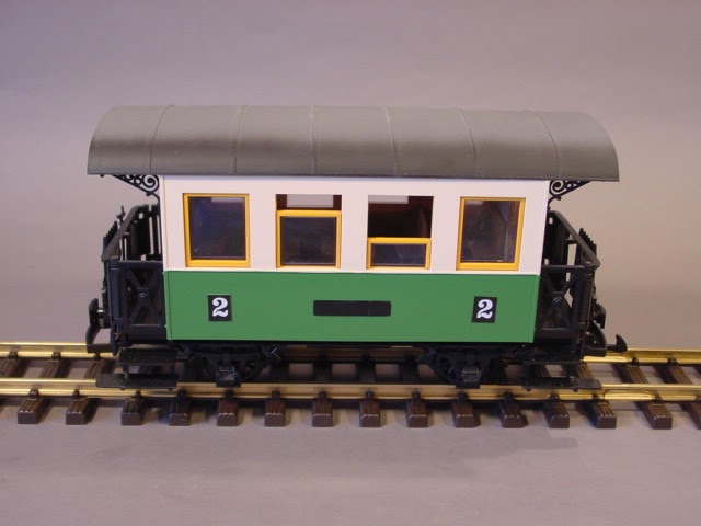 LGB Trains & G Scale: LGB 3008 Green Coach 2nd Class