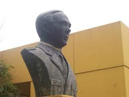 SOLDADOS SIN ROSTRO, HEROES SIN NOMBRE: MAYOR (PM) ING.MIL.JUAN CARLOS ...