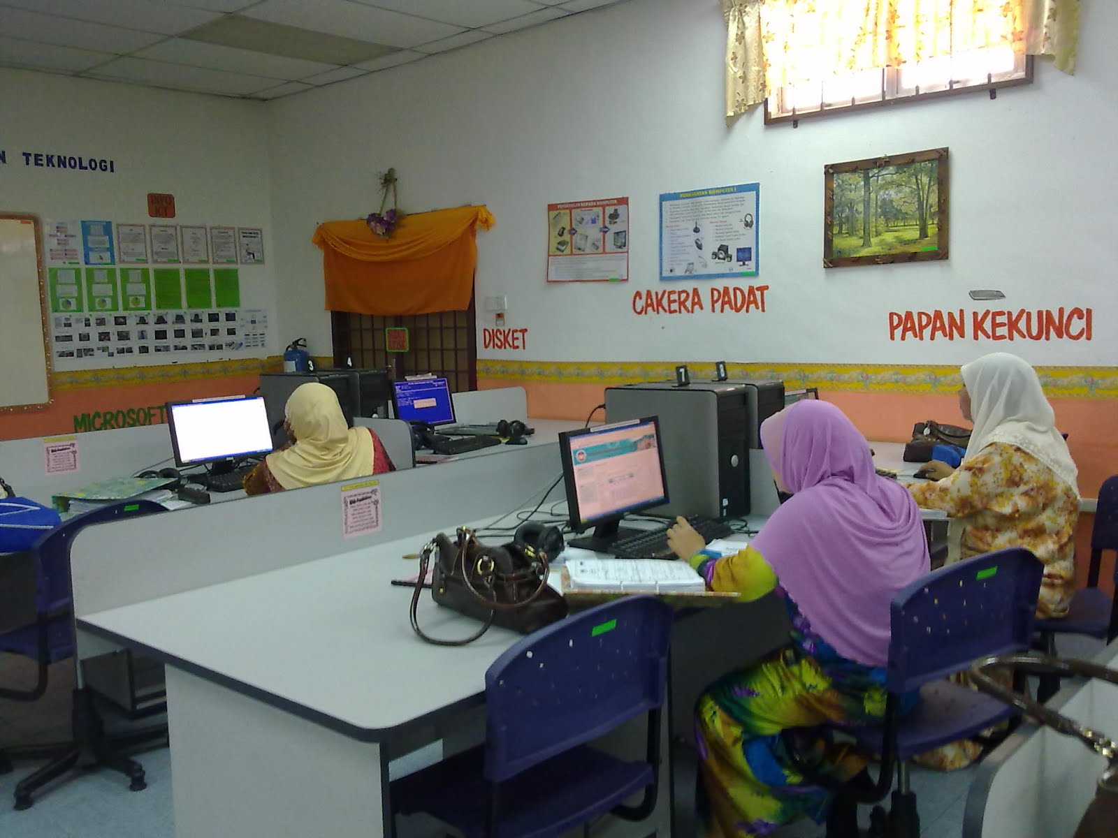 Pengisian Data Aplikasi Pangkalan Data Murid (APDM) ~ ICT SK JAWI