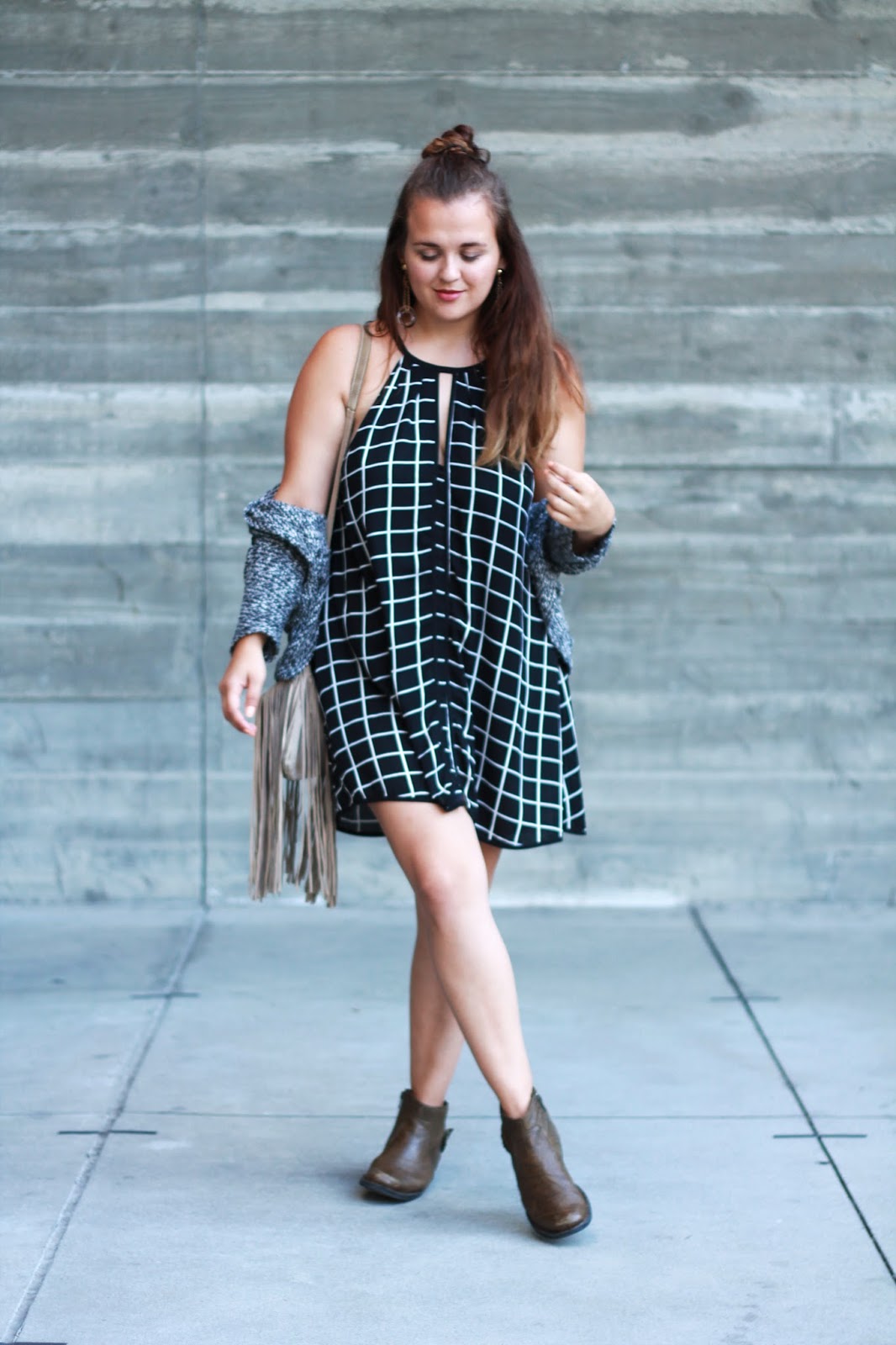 Fashamorphosis: Grids N' Smiles.