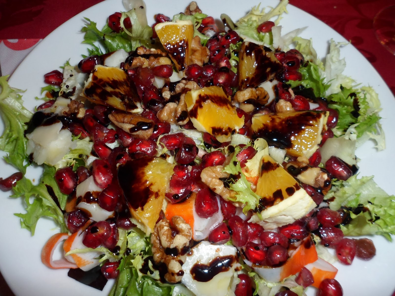 ALGO SE ESTÁ COCIENDO ... - Desiki Cocinillas : Ensalada navideña de ...