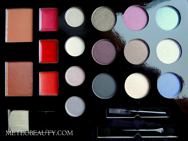 Avon Colour Ultimate Palette - Simply Selma