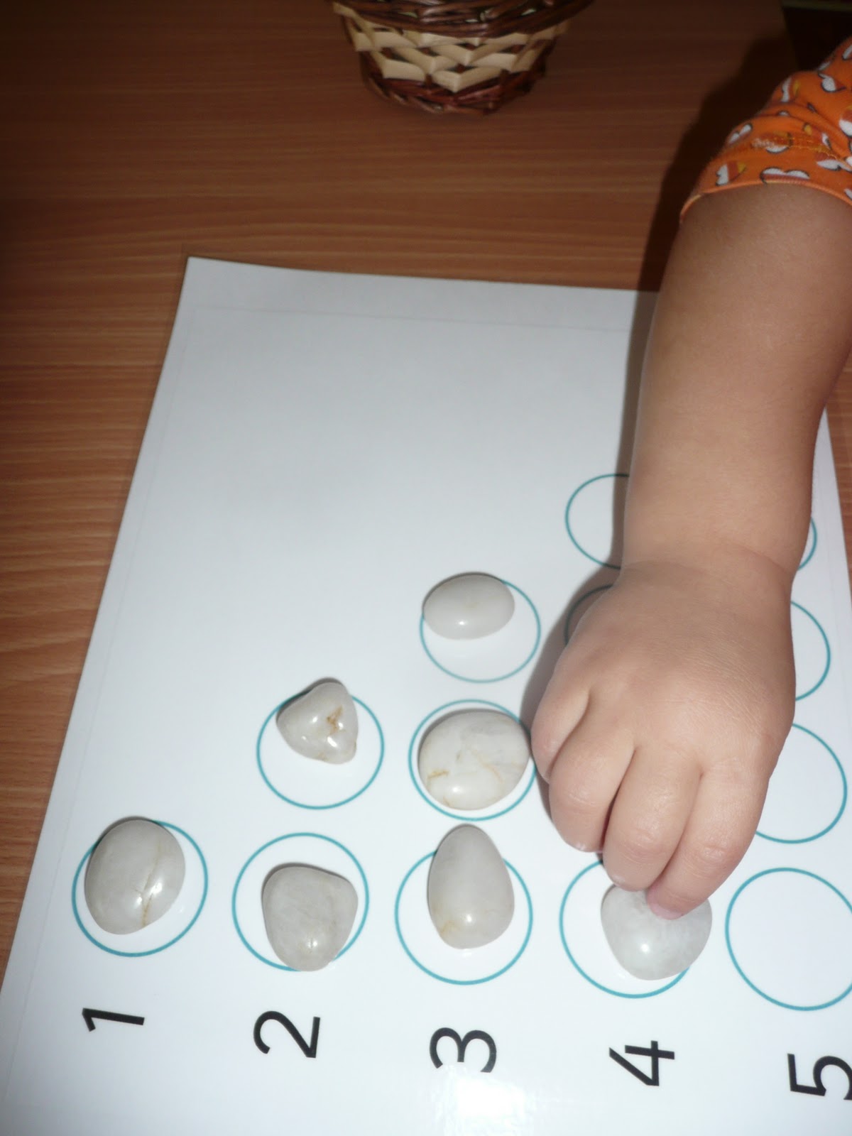 Montessori Teachings: Math: Matching Quantity and Symbol