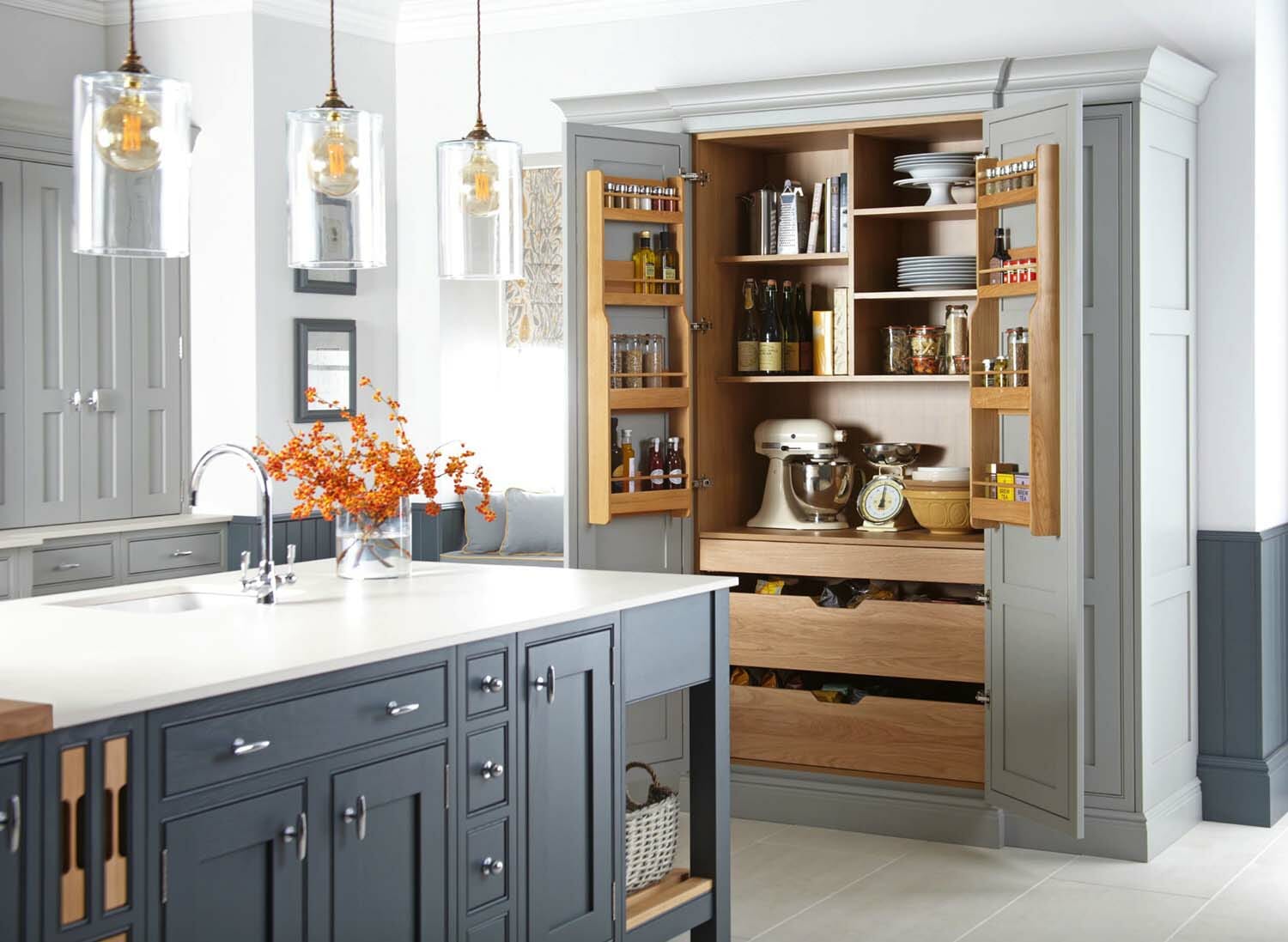 All in the Detail: farmhouse kitchen sourcing