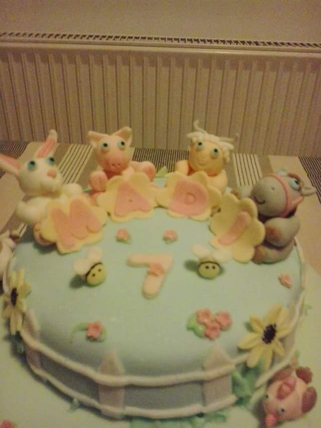 Dulciurile Mădălinei: Tort Ferma animalelor