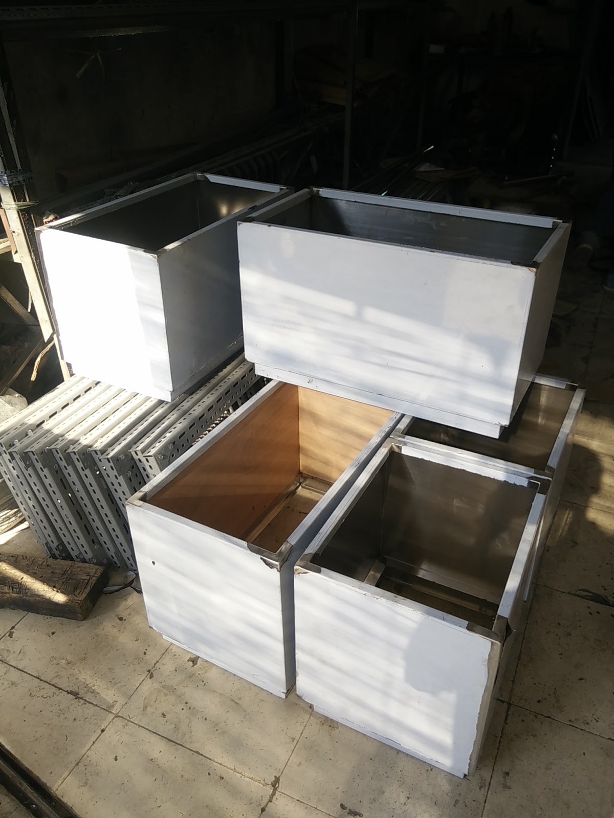 PRODUKSI STAINLESS STEEL | HURUF TIMBUL | RAMBU RAMBU | NEON BOX ...