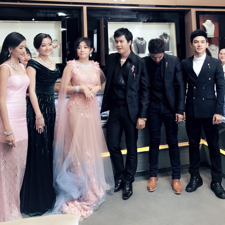 Nay Toe , Wut Mhone Shwe Yi , Htun Eaindra Bo In New Shwe Nan Daw Jewelry TVC shooting