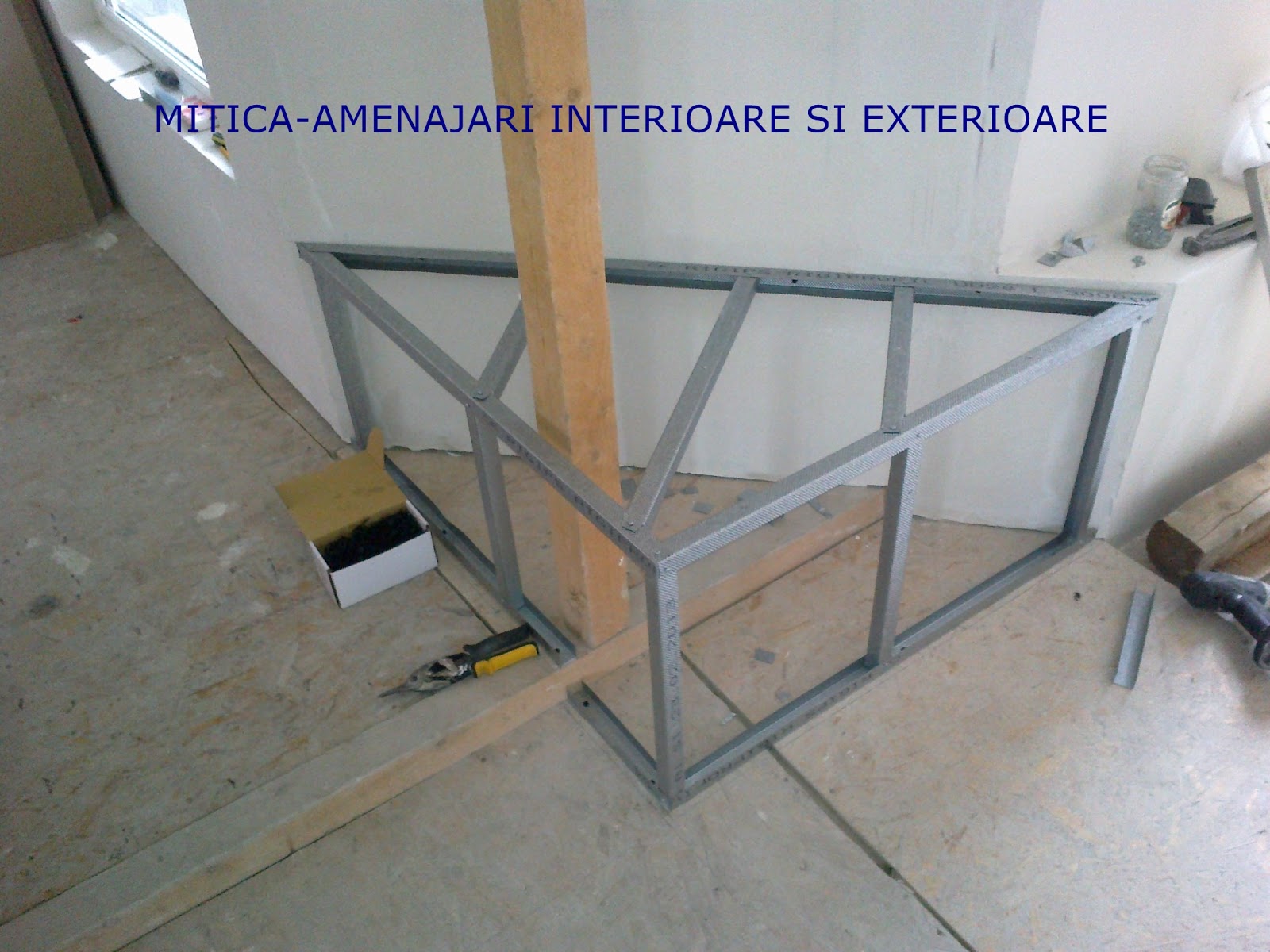MITICA-AMENAJARI INTERIOARE SI EXTERIOARE: ETAJERE DIN RIGIPS PE COLT