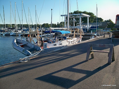 Lat43: Debra's log: "Escape from New York".