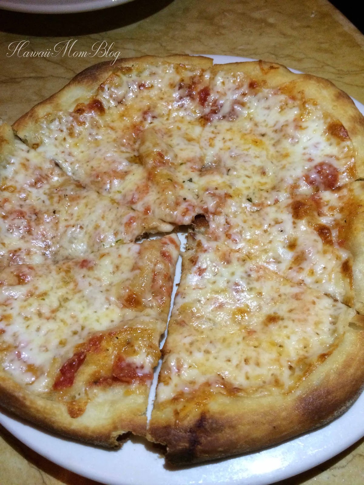 Hawaii Mom Blog: Sunday Brunch at The Cheesecake Factory