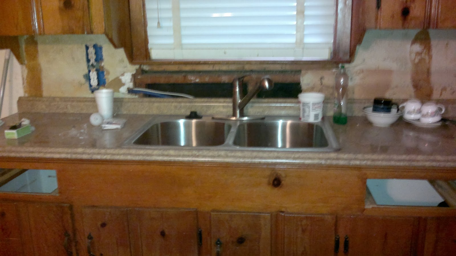 REPAIRS FOR YOUR HOME: KITCHEN REPAIR