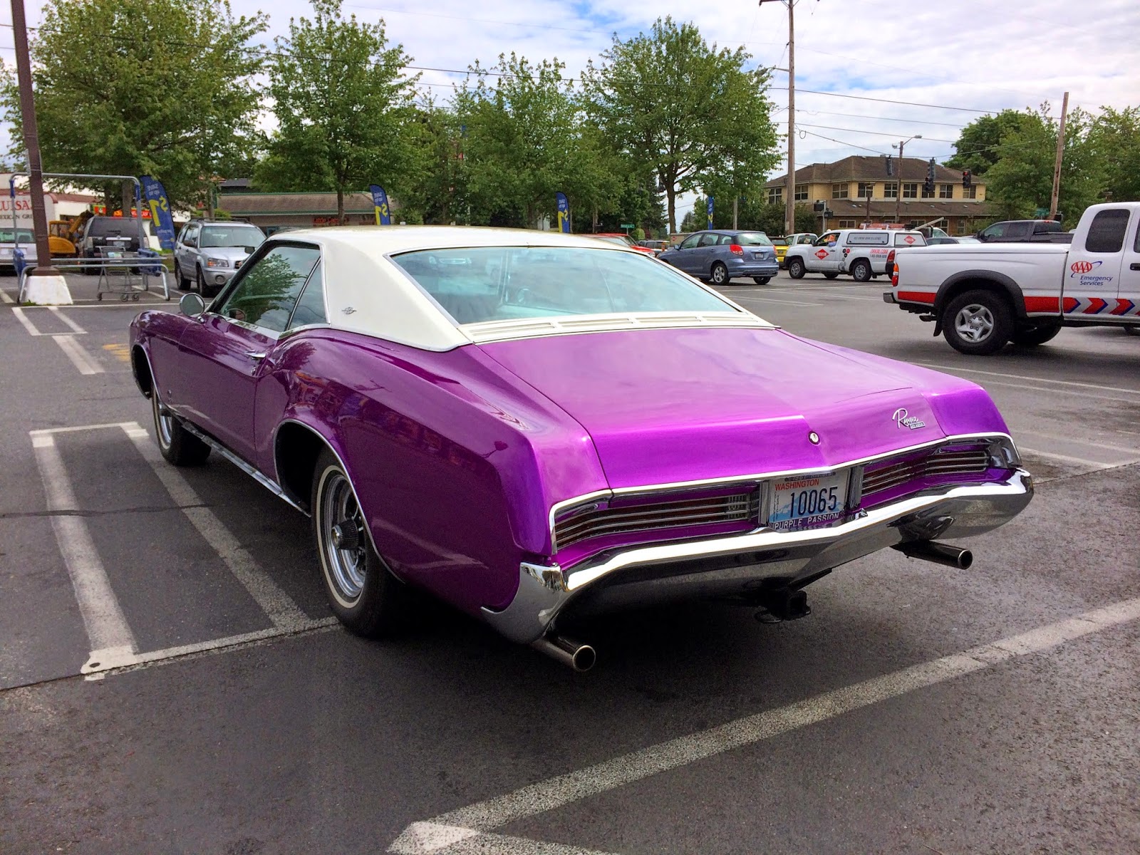 Seattle's Classics: 1967 Buick Riviera