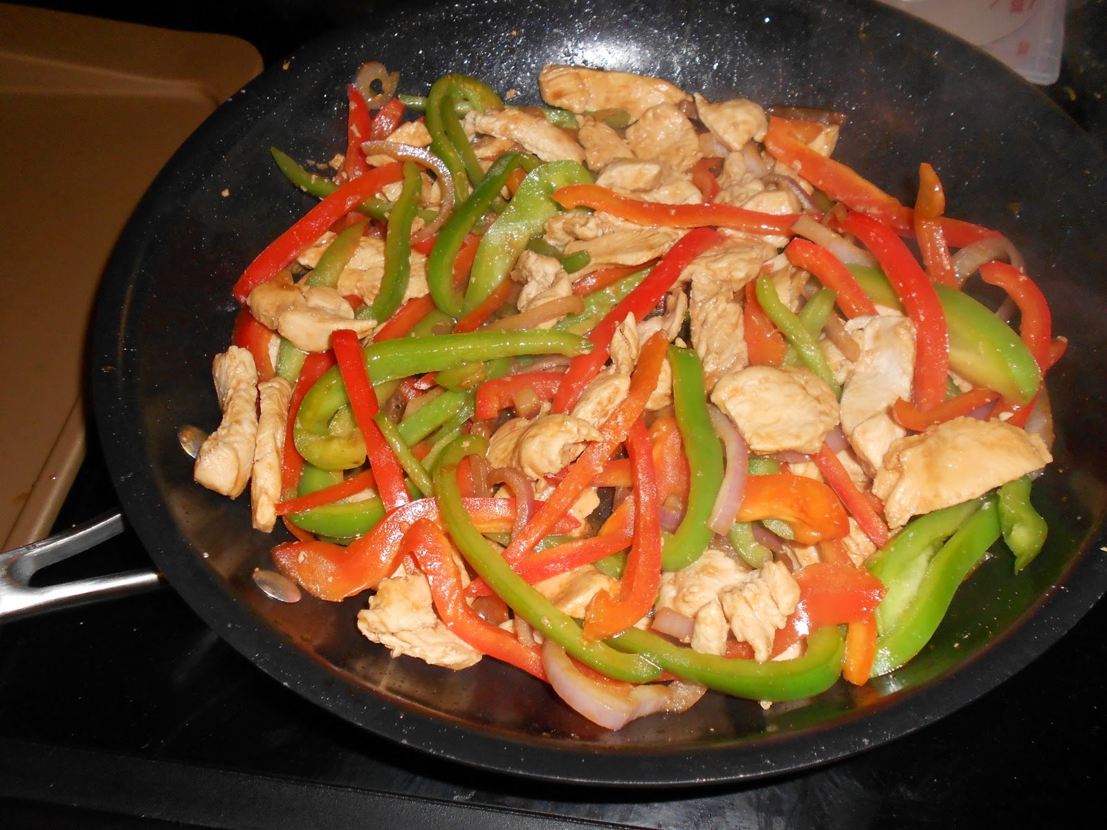 Working Mom Treats: Baked Chicken & Red Pepper Egg Rolls