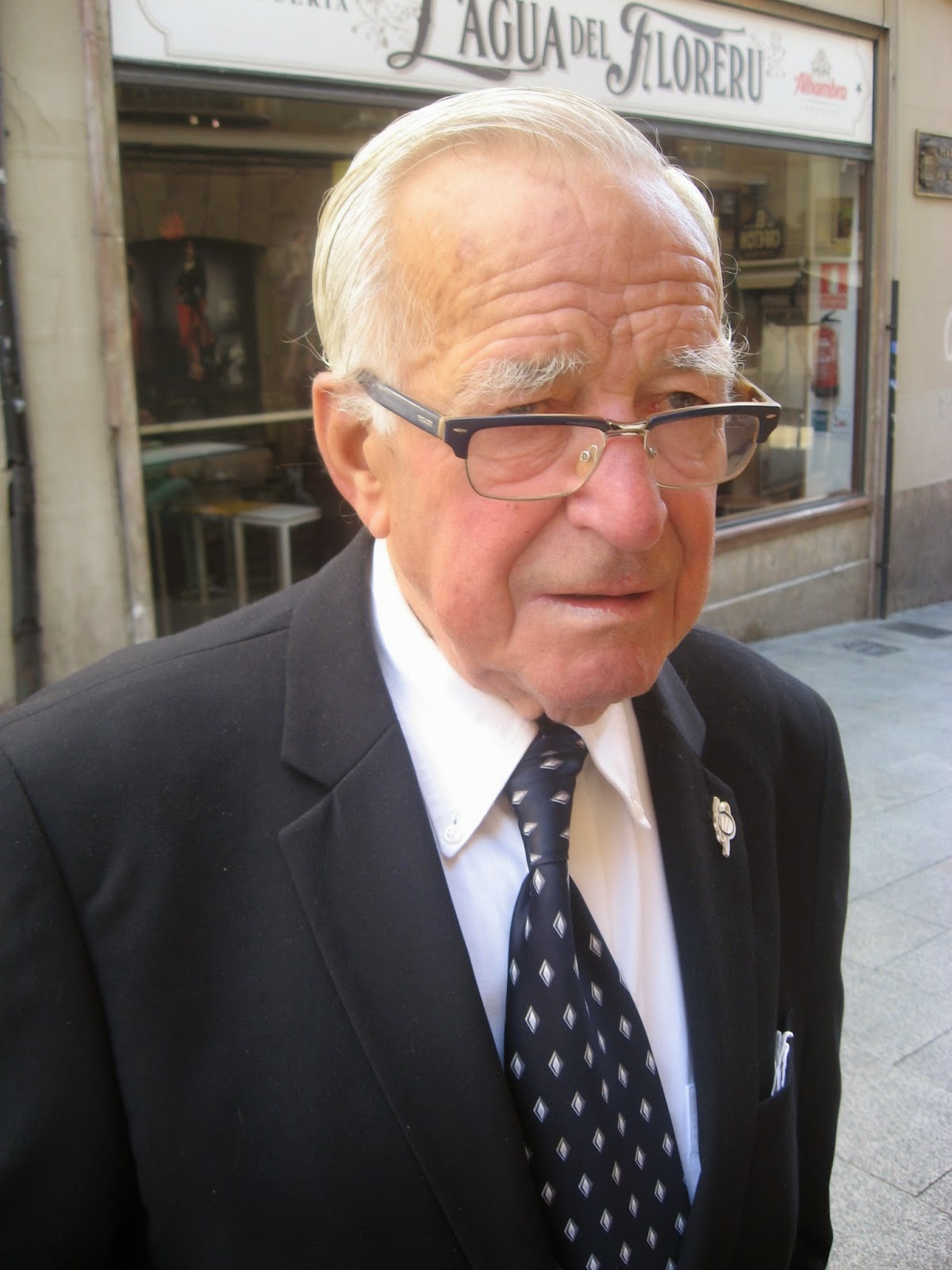 velino al dia: LA LEYENDA DEL CAPÀDOR