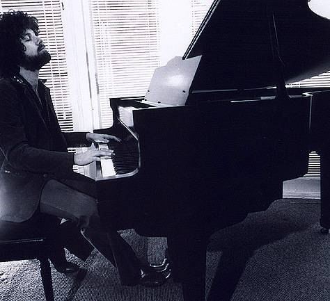 O escritor Leornardo Ravenhill diz o seguinte acerca de Keith: