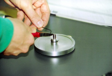 Enjoy life with LP's and Turntables: "New method" to remove Rega Pulley ...