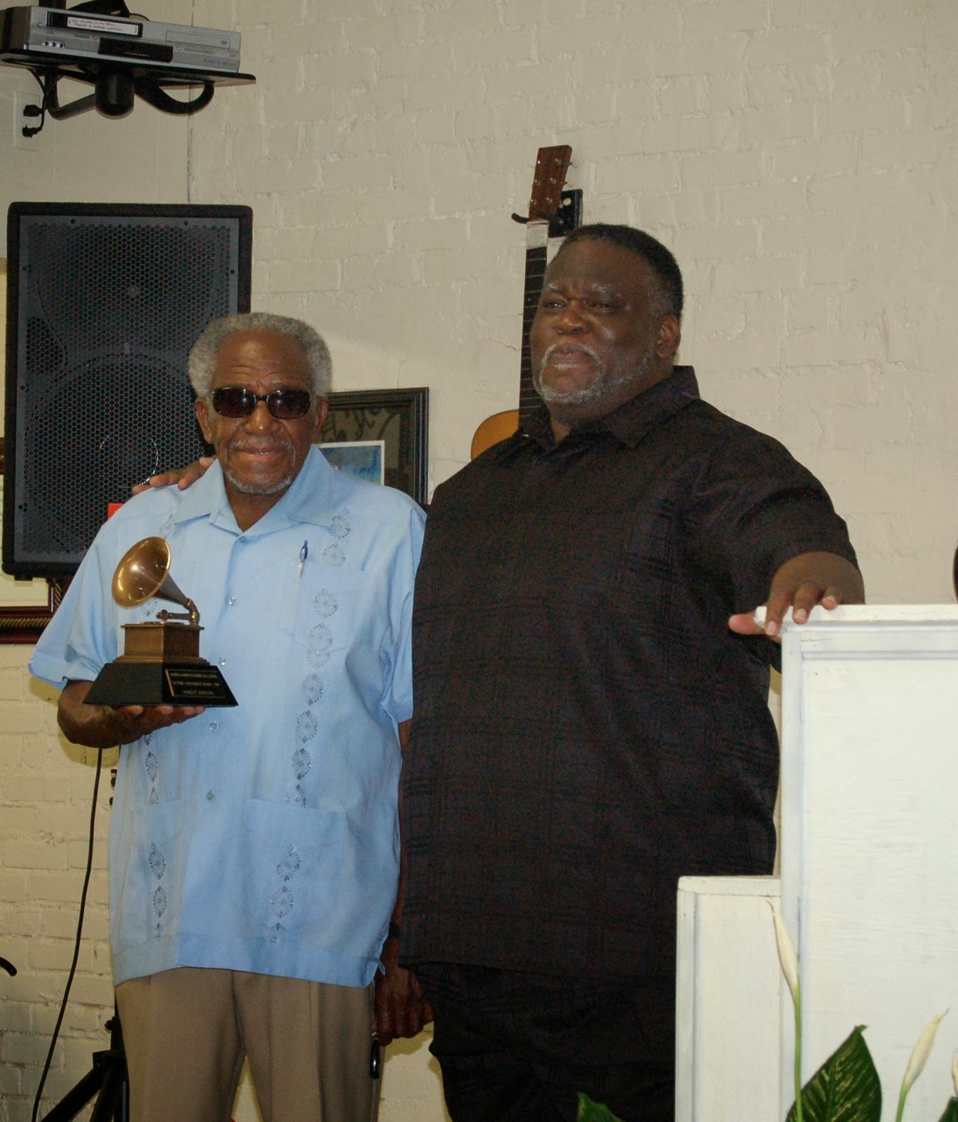 International Pop in Brazil: Robert Johnson 1911-1938