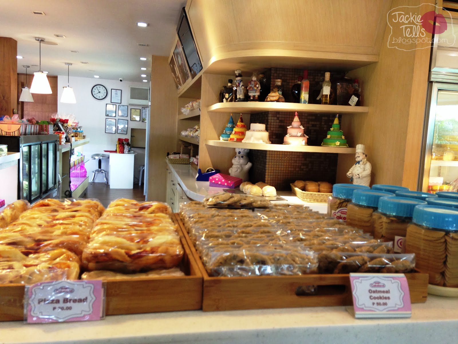 #JACKIEATS | Breakfast at Edna's CAKELAND, Cabanatuan City