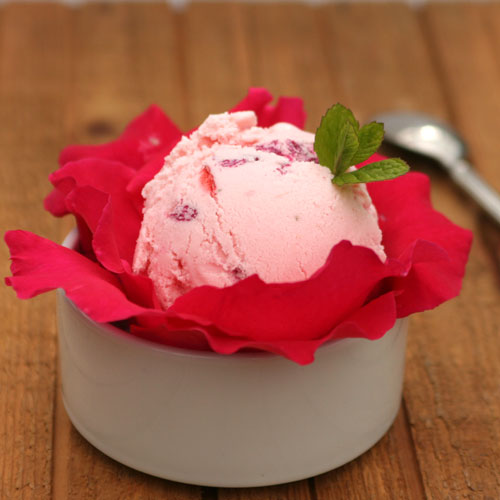 Alchemy in the Kitchen: Strawberry and Rose Petal Ice Cream ...