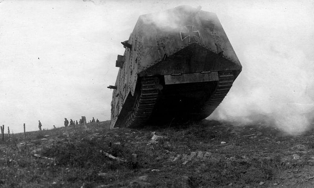 Panzerserra Bunker- Military Scale Models in 1/35 scale: A7V ...