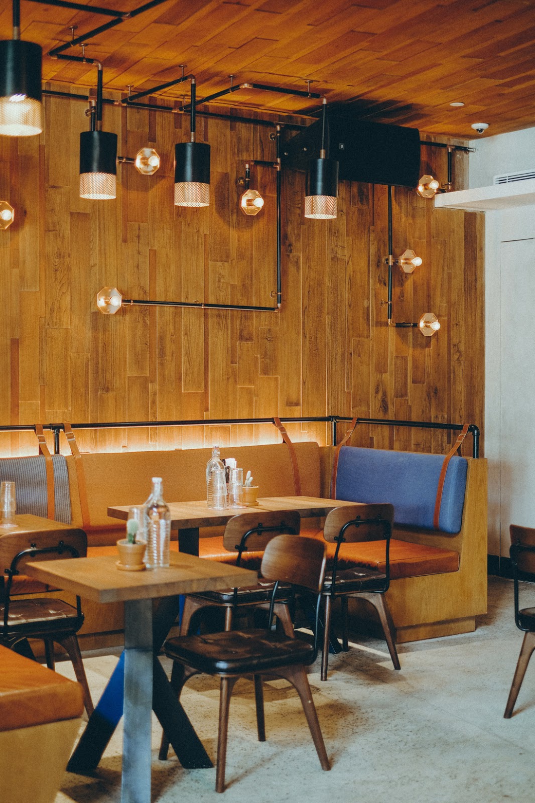 LE BURGER - ALILA SCBD - eatandtreats - Indonesian Food and Travel ...