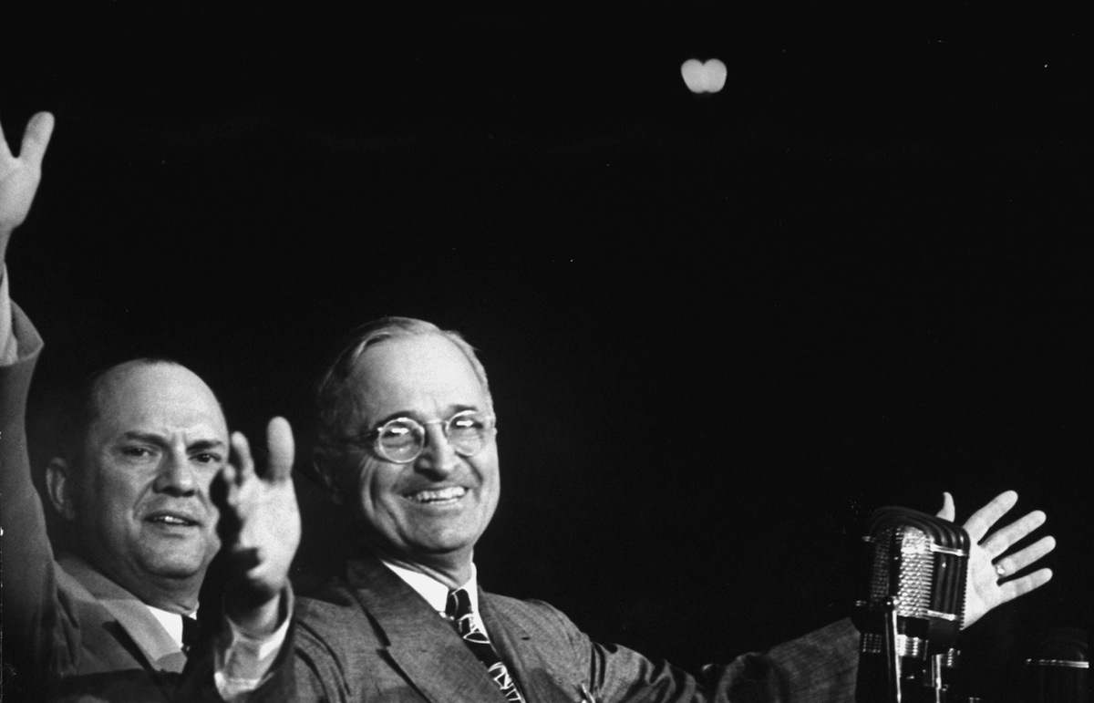 25 Moments That Changed America ~ Vintage Everyday