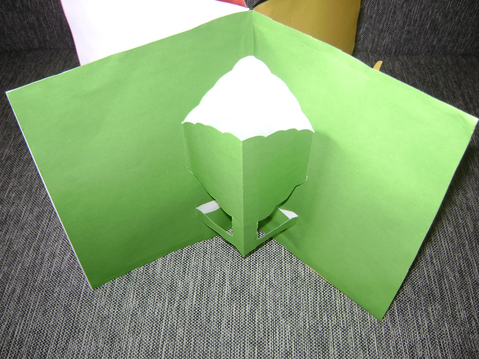 Beth Lapa: LIVRO SEM PALAVRAS EM 3D