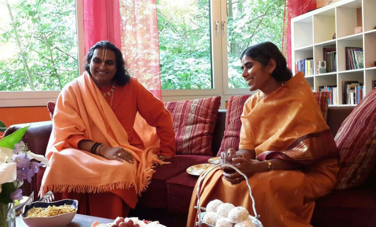Sri Swami Vishwananda (Deutsch): Besuch von Mutter Meera