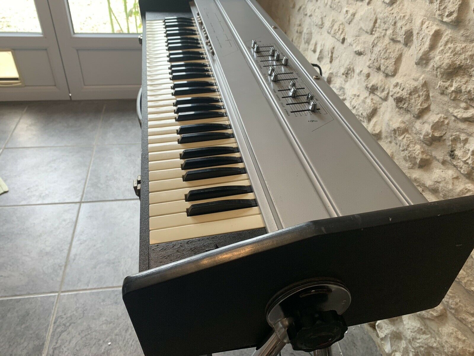 MATRIXSYNTH: Hohner String Vox Super Rare String Synth