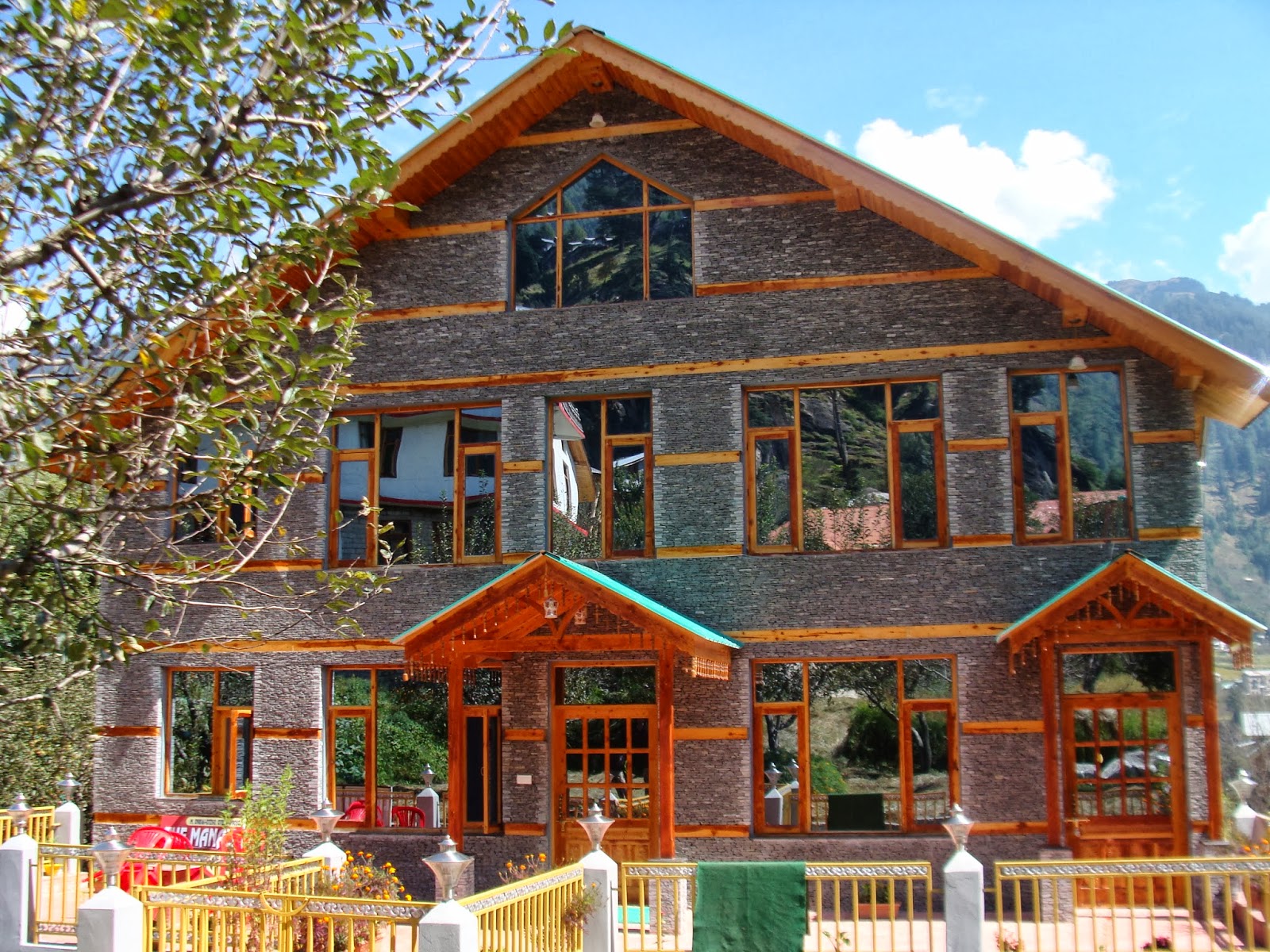 The Manali Cottages