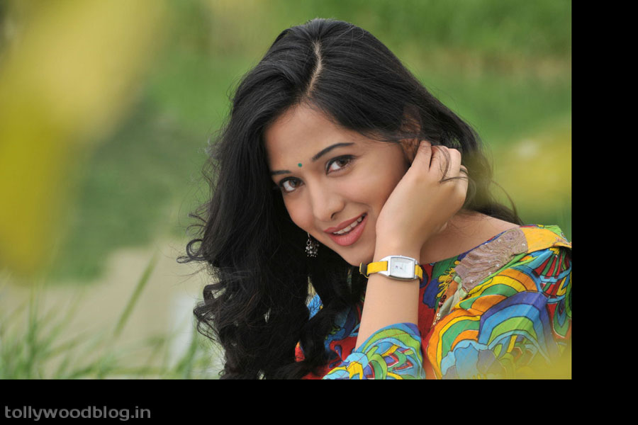 Tollywood Actress Photos: Preetika Rao Photo Gallery