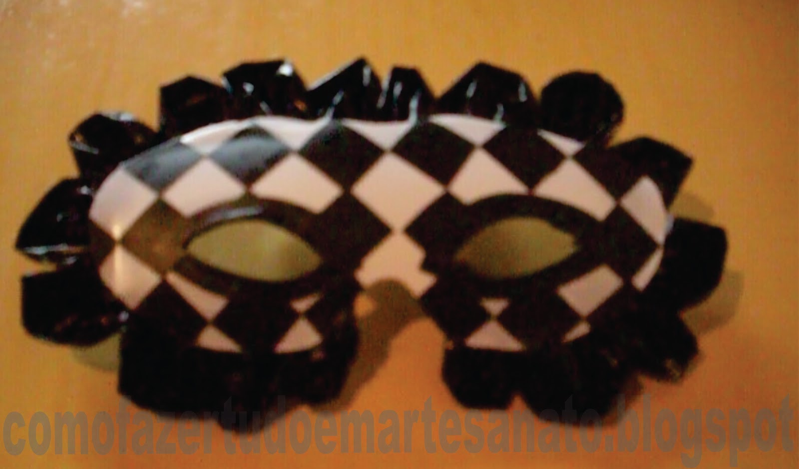 Como Fazer Tudo em Artesanato: Como Fazer Máscara de Pierrô para o Carnaval