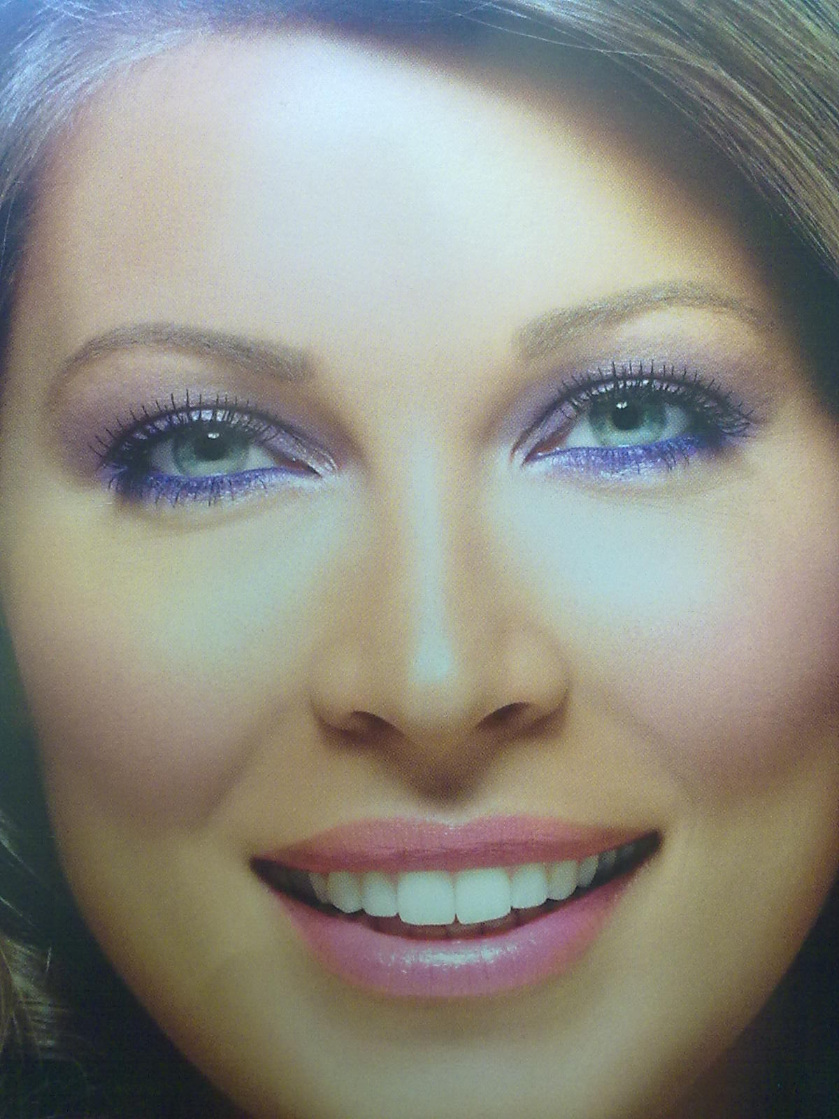 Crush with eyeliner....: Καλοκαιρινο Μακιγιαζ από την Radiant και την ...