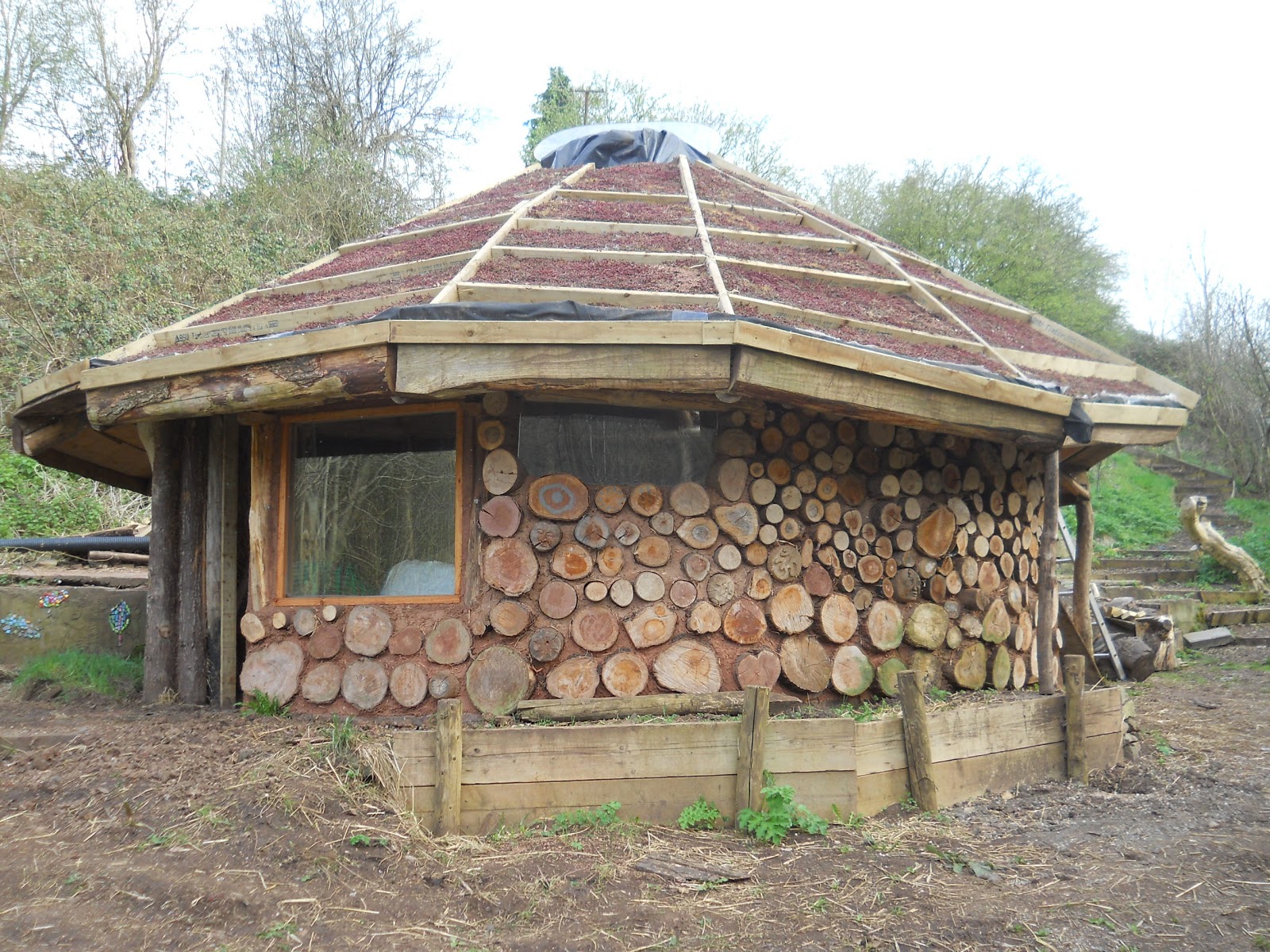 Finishing the roundhouse roof rebuild at Boiling Wells! | Carvings with ...