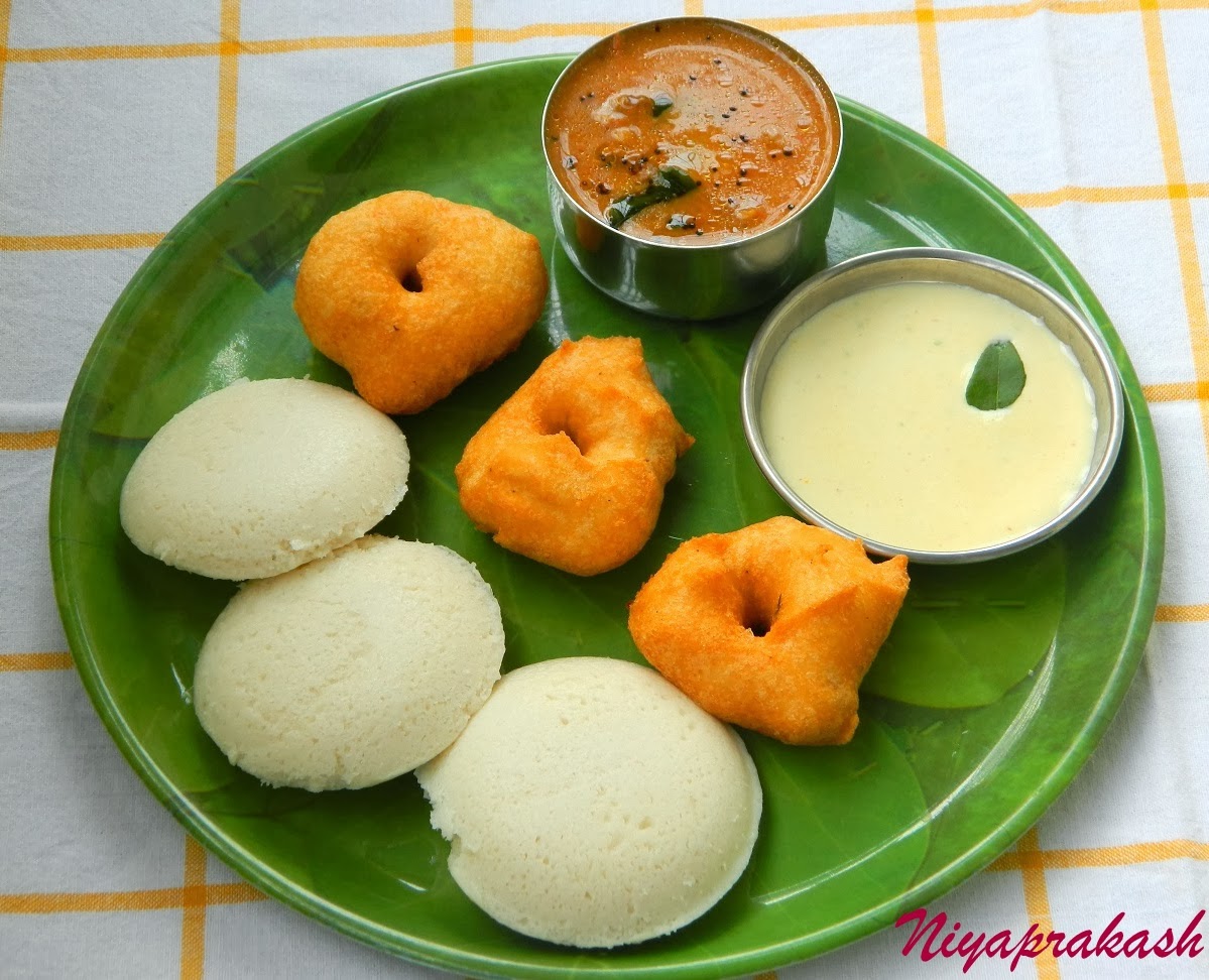 Niya's World: Photos of Homemade Dishes (Puri, Chapati, Meals, Pathrodo ...