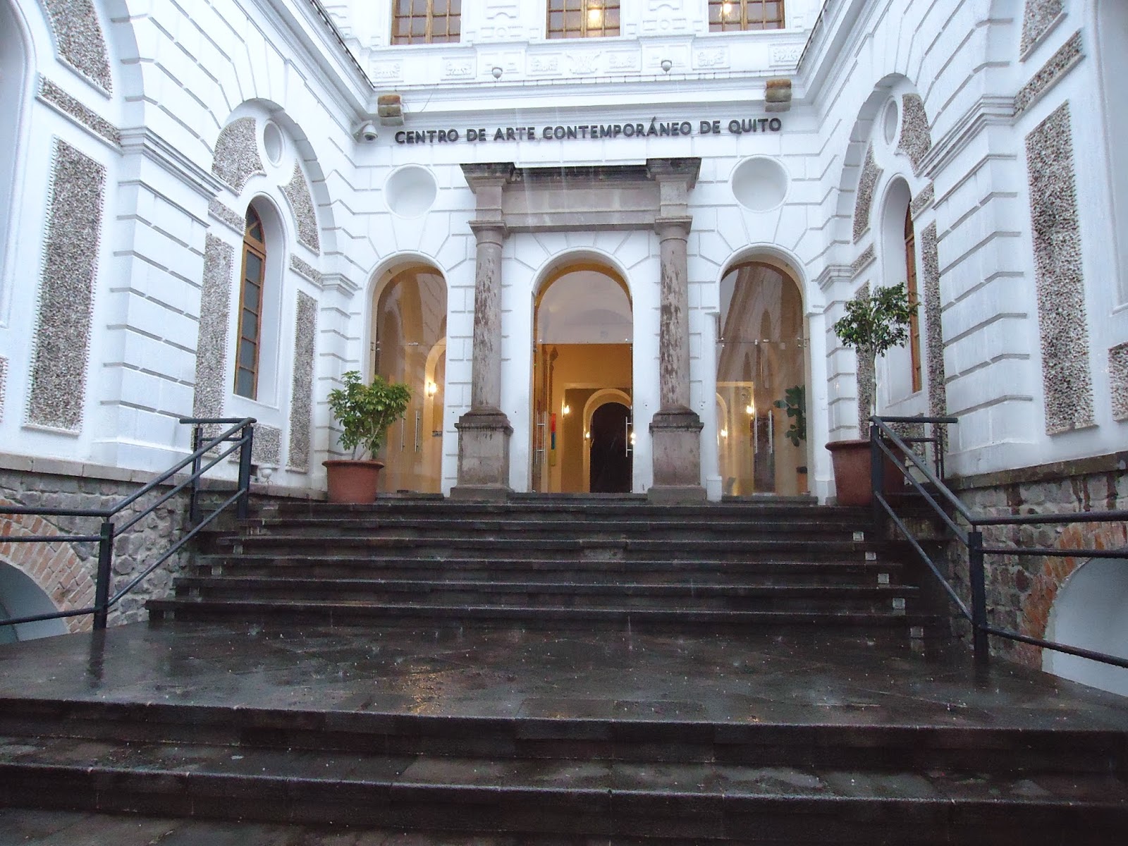 Visita y Análisis de Exposiciones de Arte contemporáneo en Quito ...