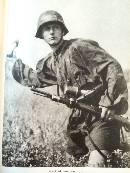 Armour force / Panssaroitu voima : Finnish volunteer (deposit) Battalion