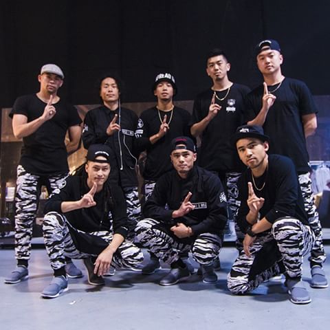 BADBOYS DELUXE: KINJAZ DANCE CREW