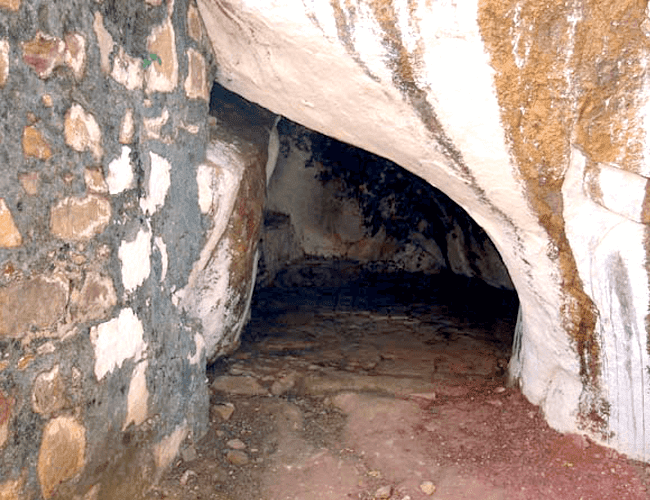 Tamilnadu Tourism: Siddhar Caves, Thirukkoodal Malai, Madurai